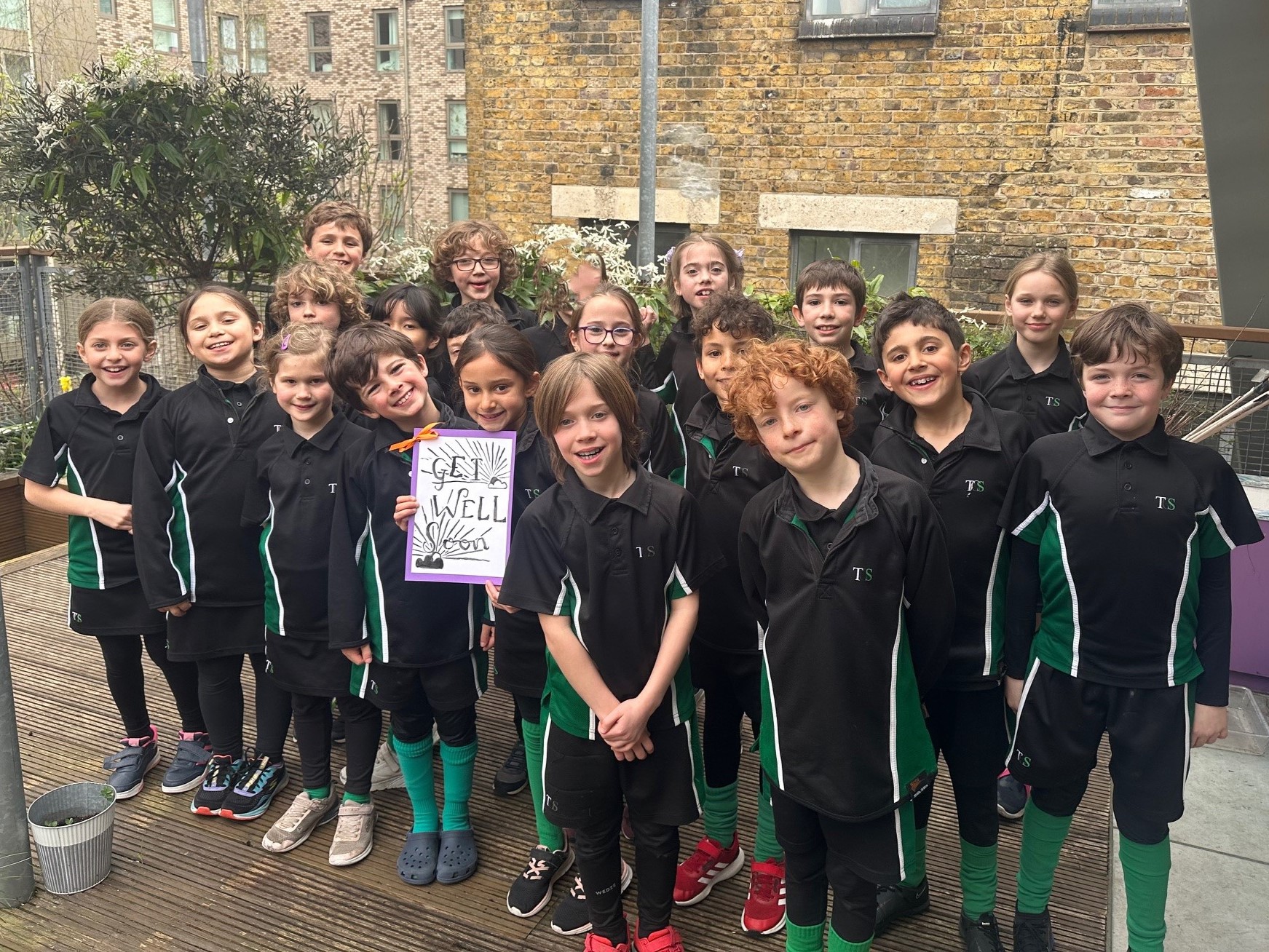 The Gower School | Schoolchildren Post ‘Get Well Soon’ Cards to King ...